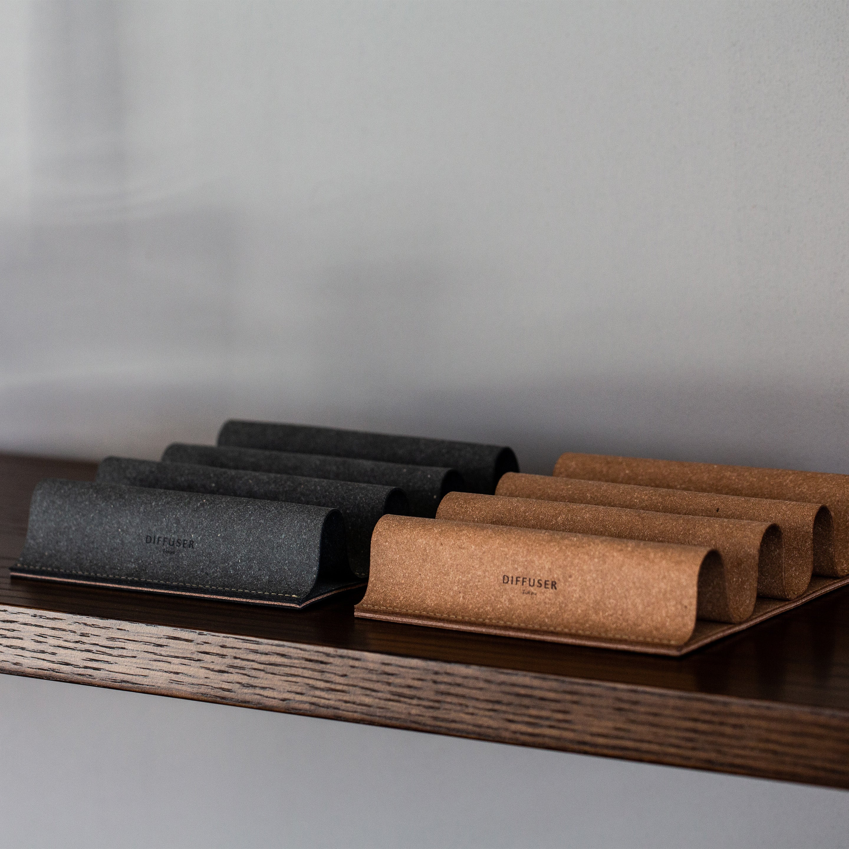 DIFFUSER Tokyo // 波浪版造型展示盤 – JEpoque